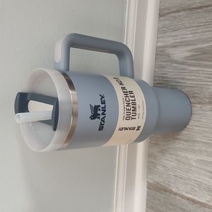 Stanley | Dining | Stanley H2 Quencher Tumbler Chambray | Poshmark